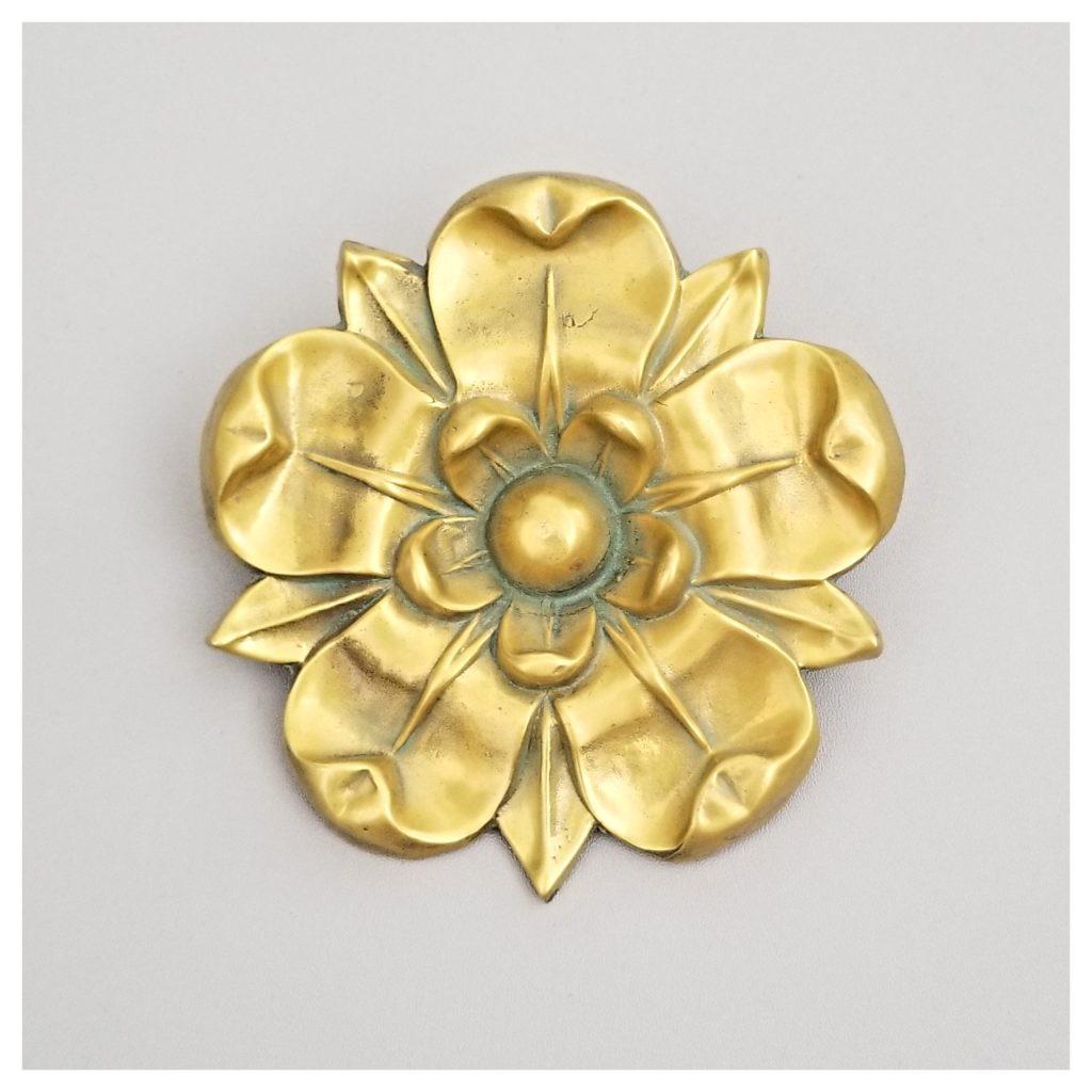 Larger Tudor Rose Pattern Mount - A272 : Optimum Brasses